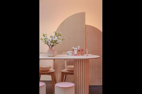 Store gallery: Rituals’ sakura-themed, experiential pop-up space ...